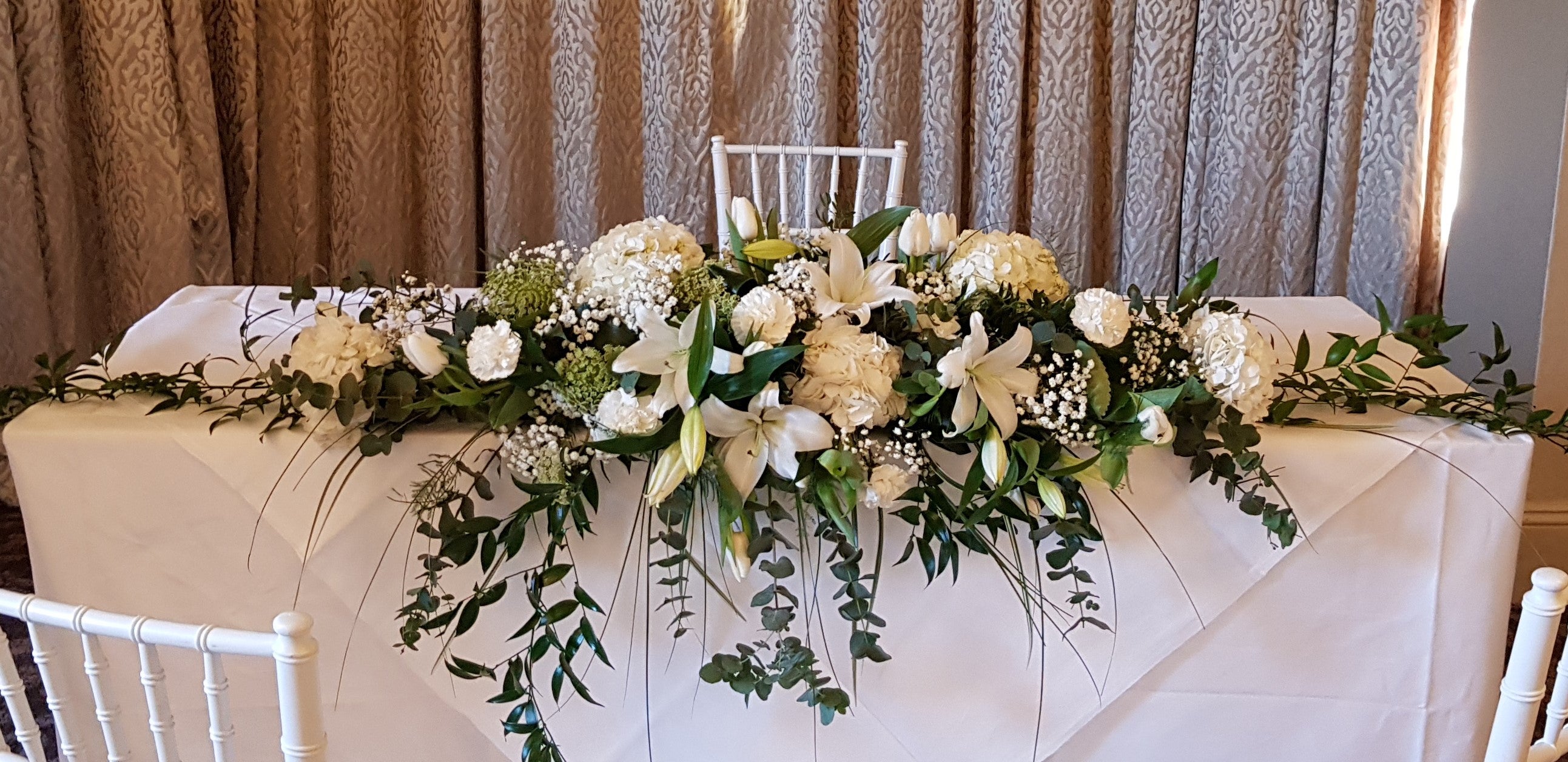 Sweetheart Table Floral Arrangement 01, Wedding Table Arrangements ...